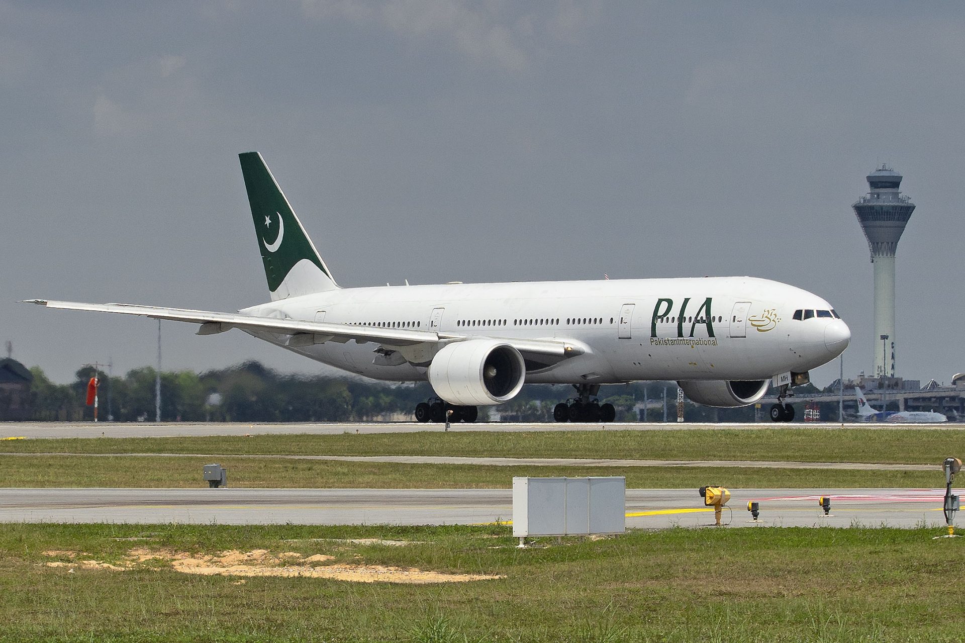 It's Coming: The Airbus A350 Freighter - Travel Radar