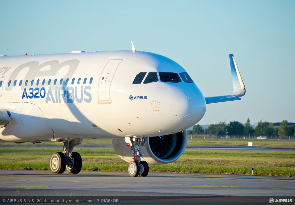 What Is Turbulence and What Causes a Go Around? - Travel Radar