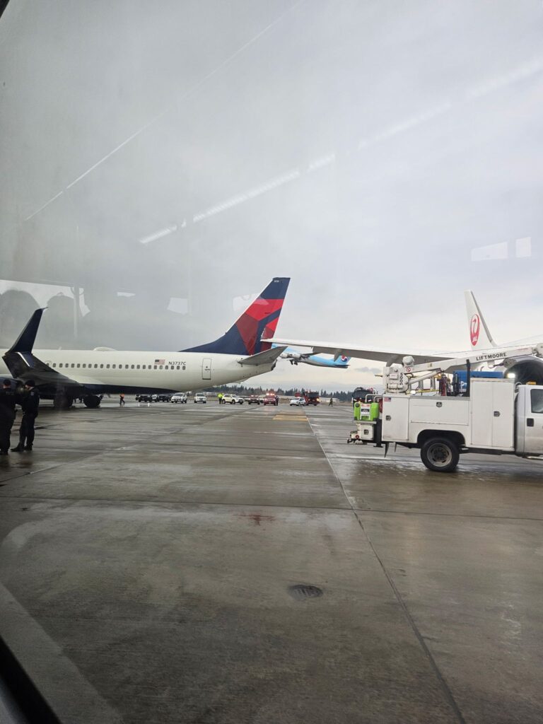 Ground collision at Seattle Airport Sparks Aviation Safety Concerns ...