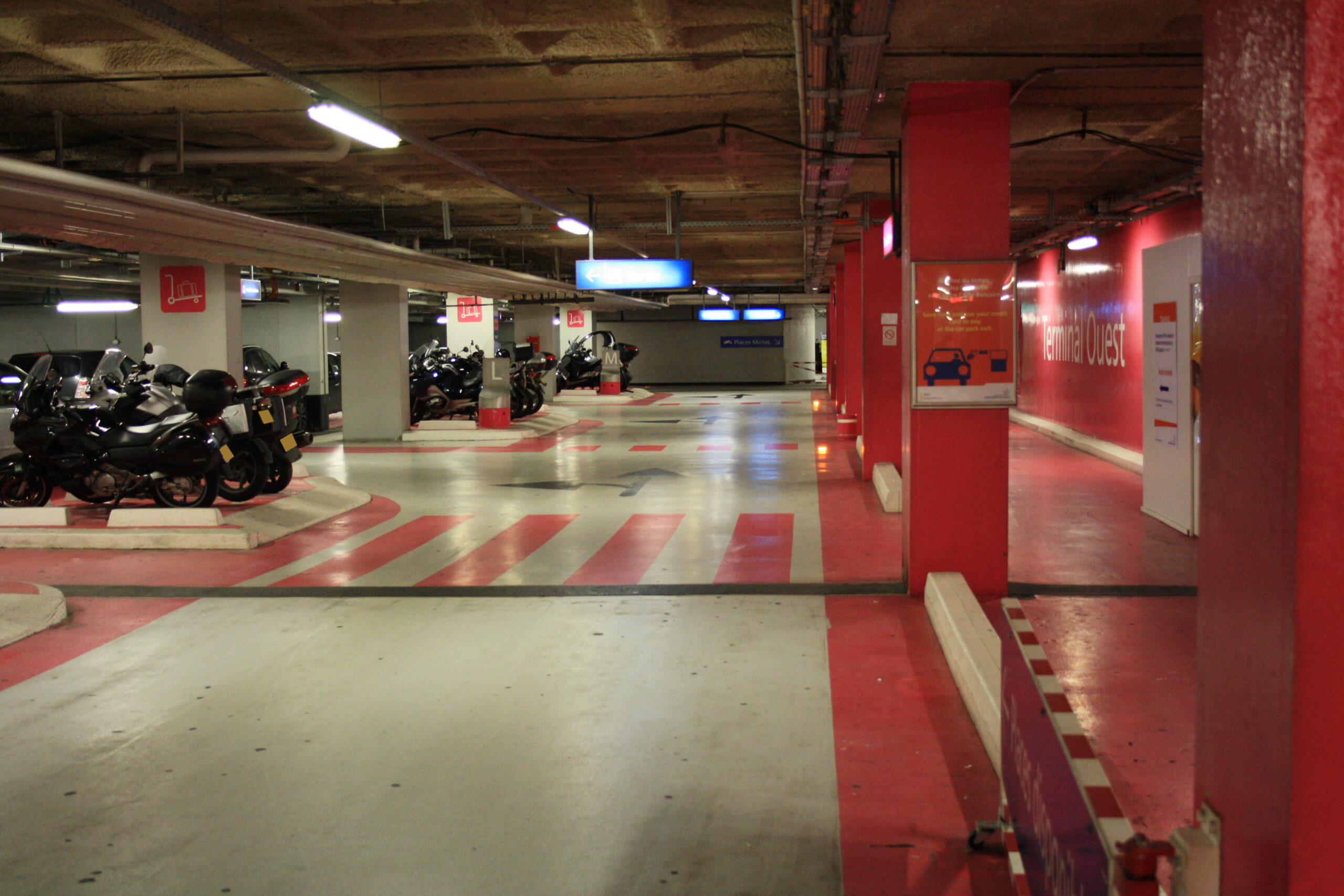Delays Expected at Paris-Orly Airport Following Technical Issue ...