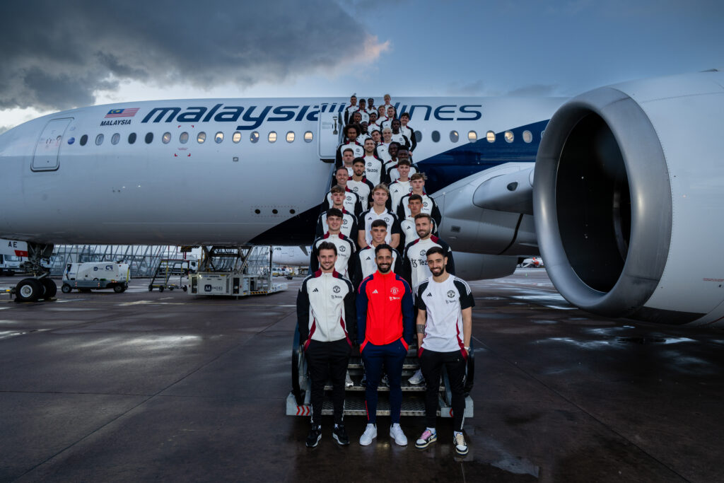 Malaysia Airlines Releases Manchester United Livery - Travel Radar ...