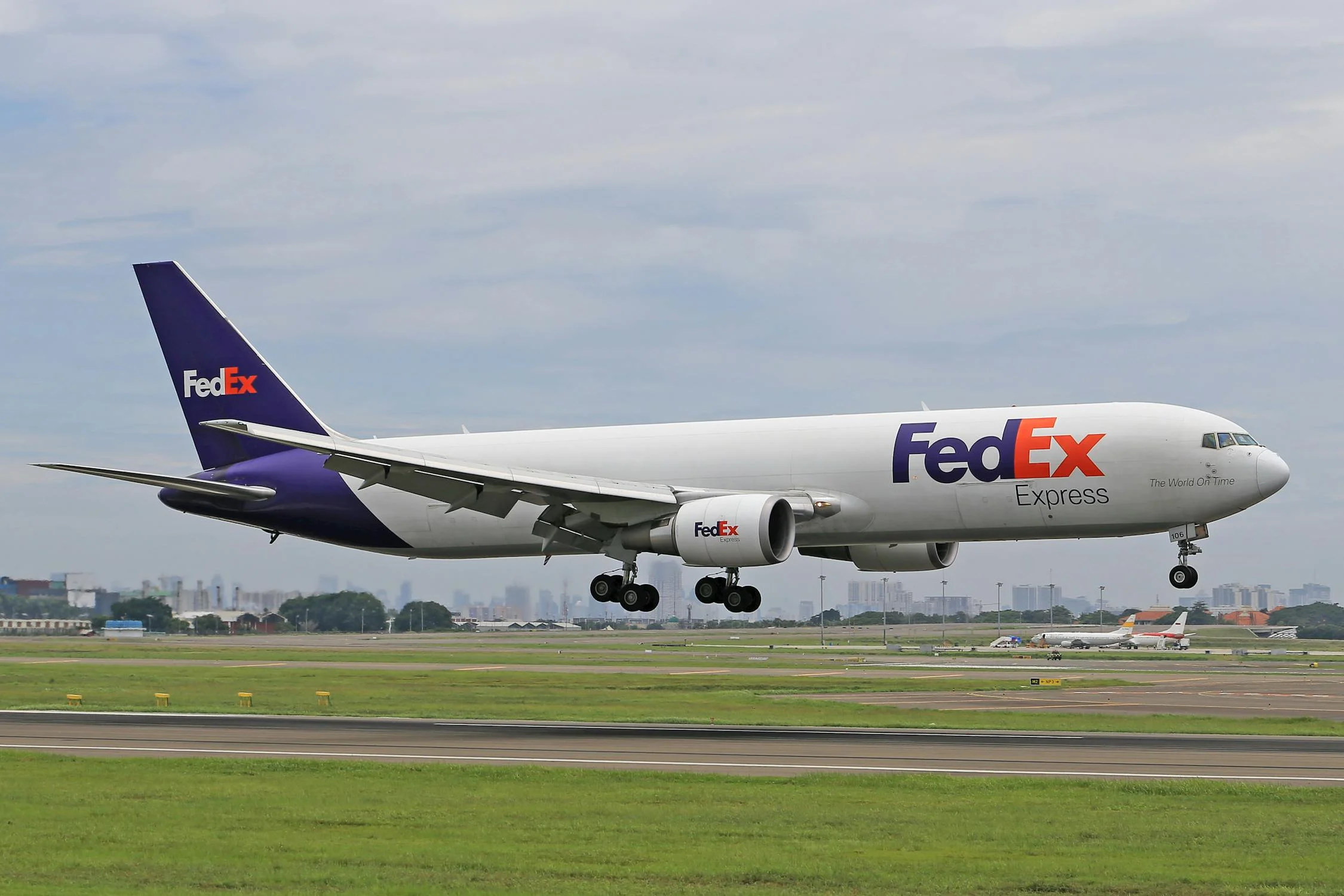 FedEx and Neste Launch Sustainable Aviation Fuel Initiative - Travel ...