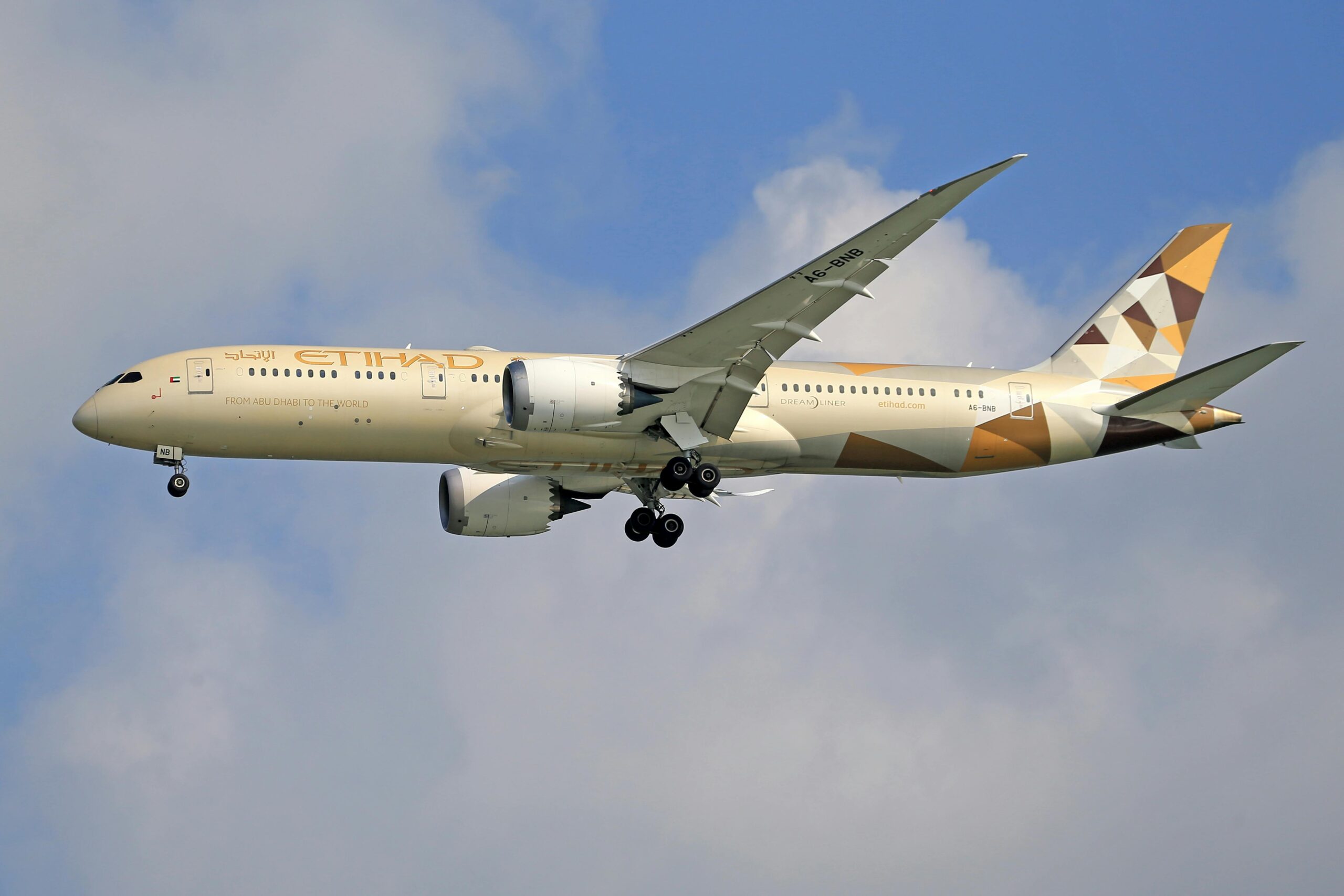 Etihad Airways to launch new routes to Krakow, Salalah