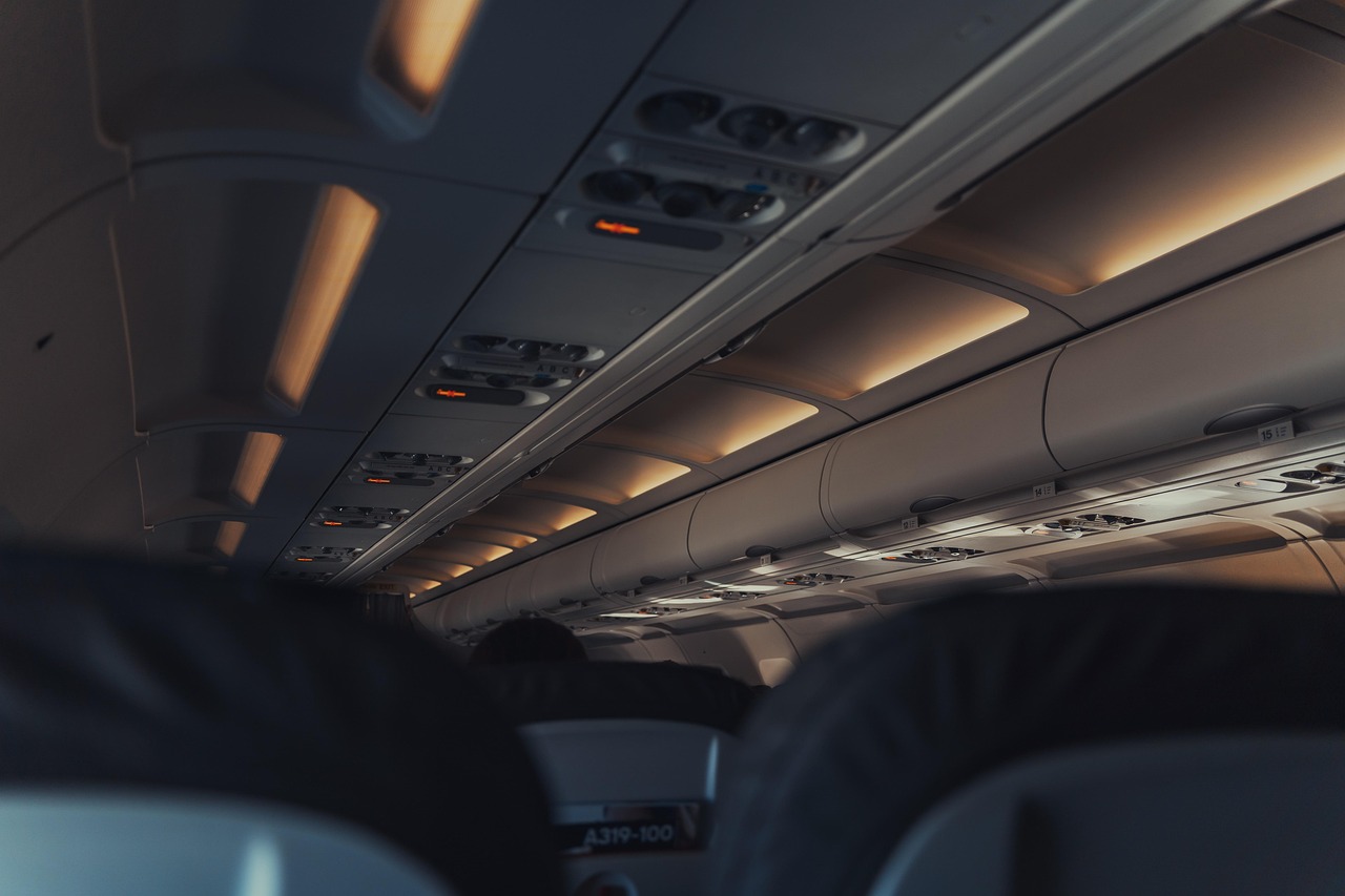 Window vs Aisle : The Traveller’s Dilemma - Travel Radar - Aviation News