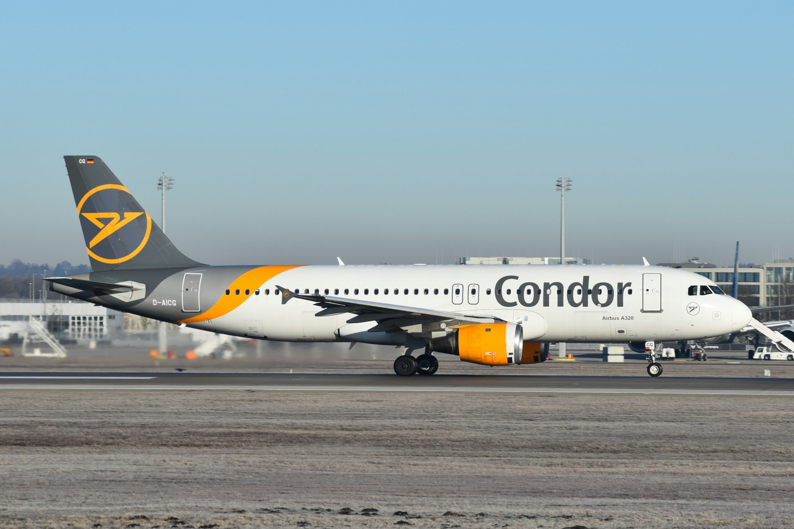 Condor Introduces Daily Flights to London Gatwick Airport