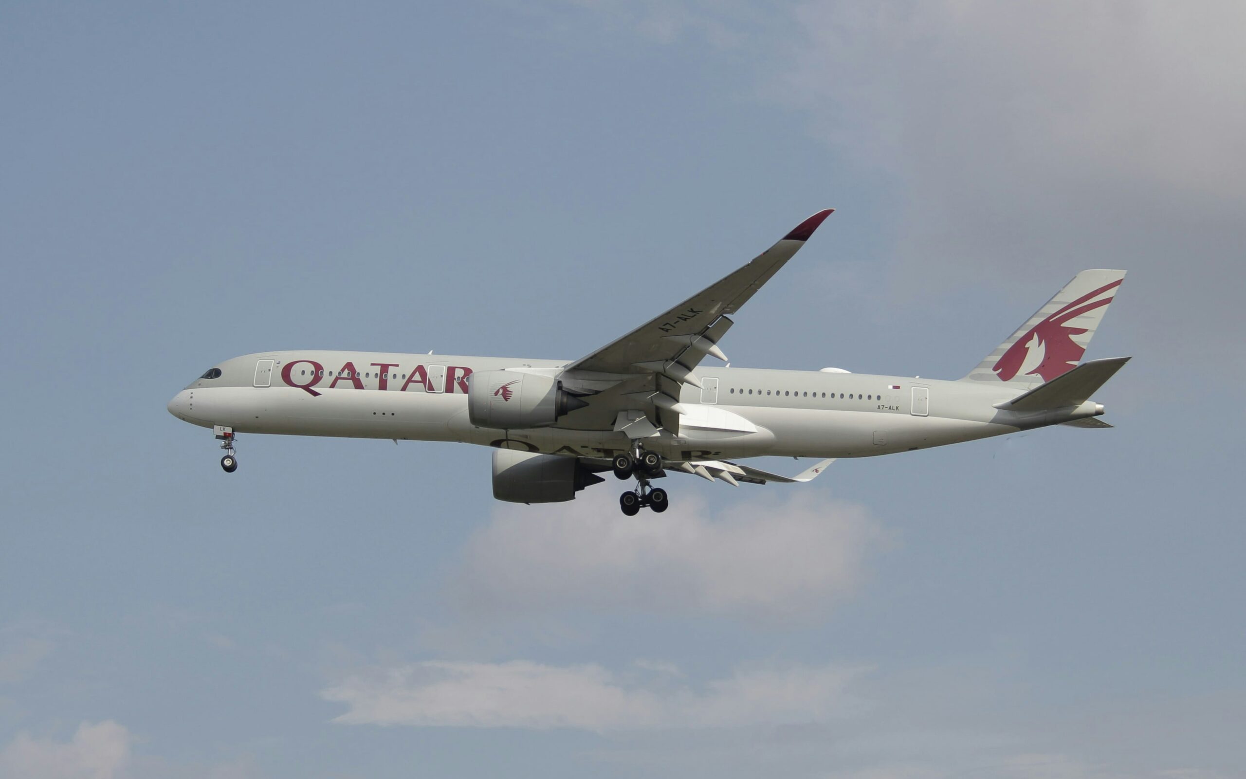 Qatar Airways Issues Guidance as Thousands of Flights Cancelled ...