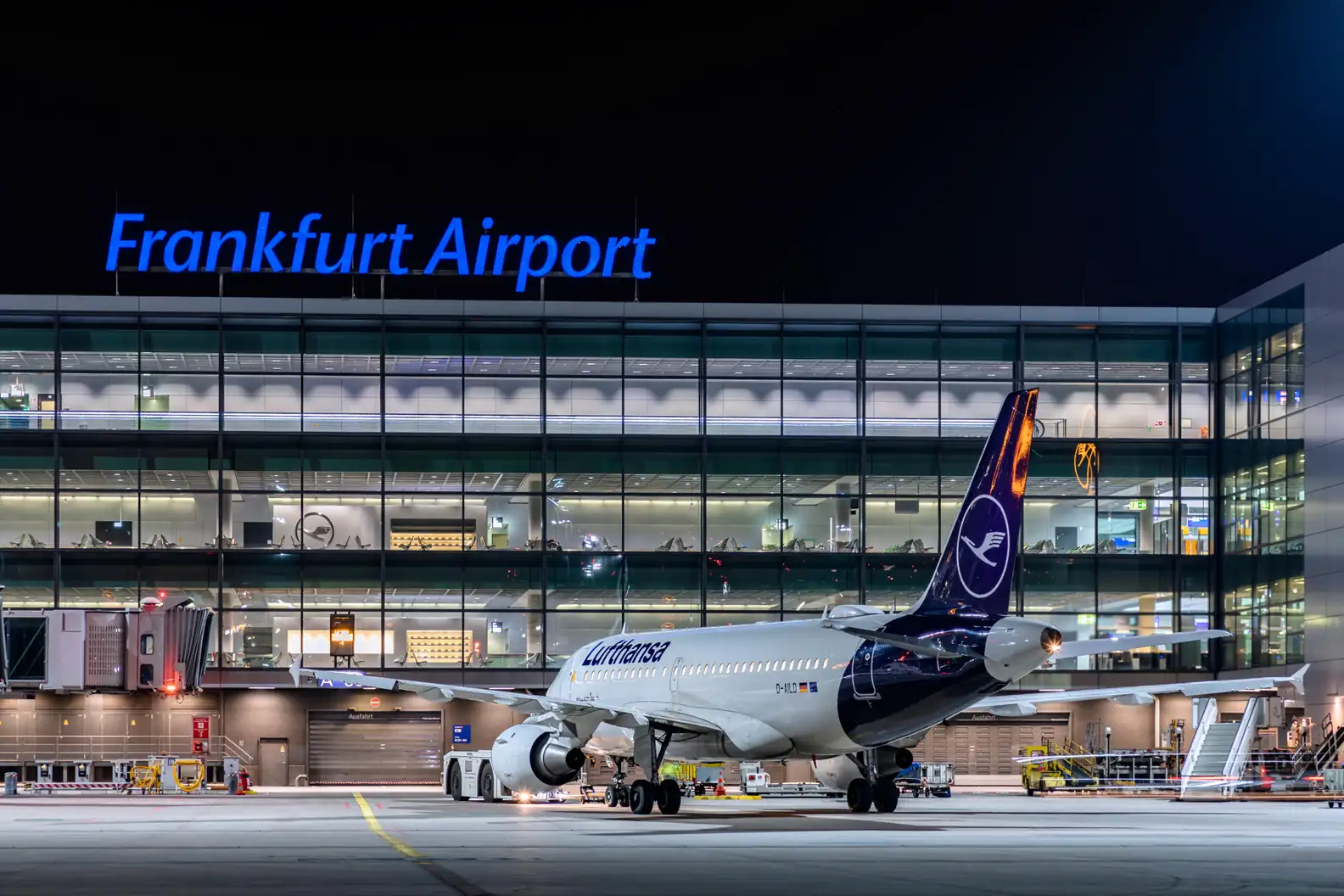 Lufthansa gets certification for 25 Allegris Business Class seats