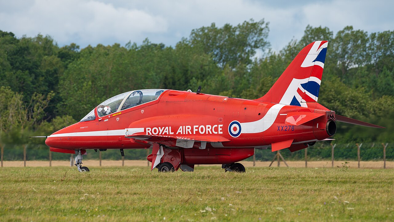 Red Arrows full 'Diamond Nine' aerobatic displays to become rare ...
